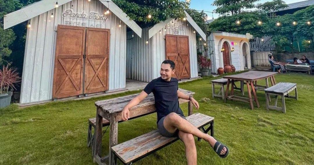 7 Tips Desain Cafe Outdoor Halaman Rumah, Bikin Betah dan Instagramable ...