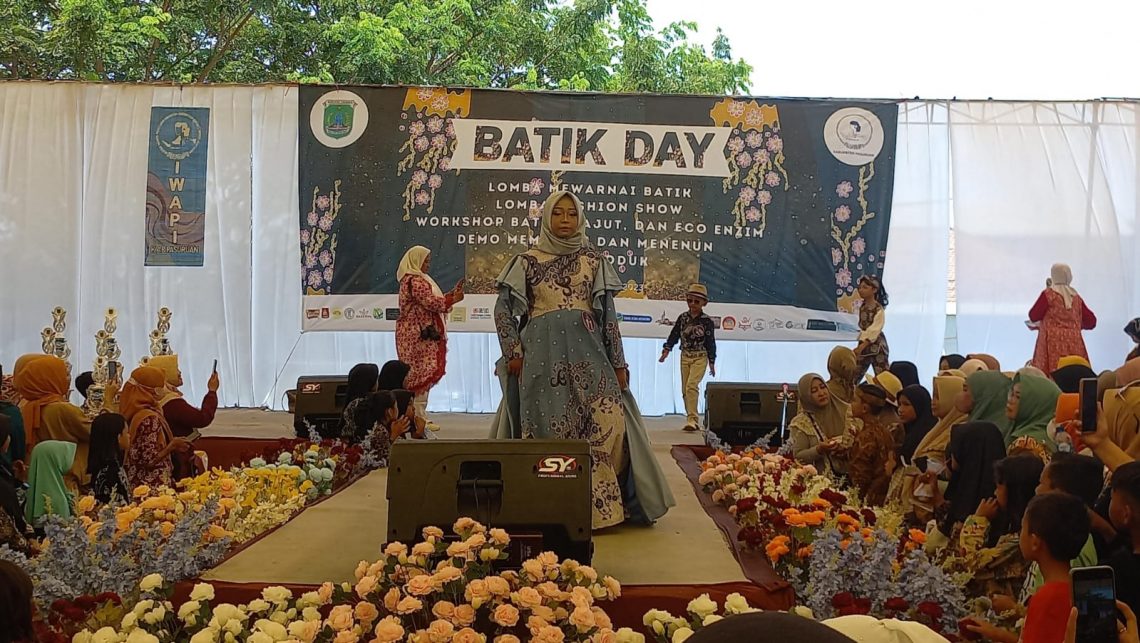 Iwapi Kabupaten Pasuruan Kenalkan Batik Sejak Dini Lewat Fashion Show ...