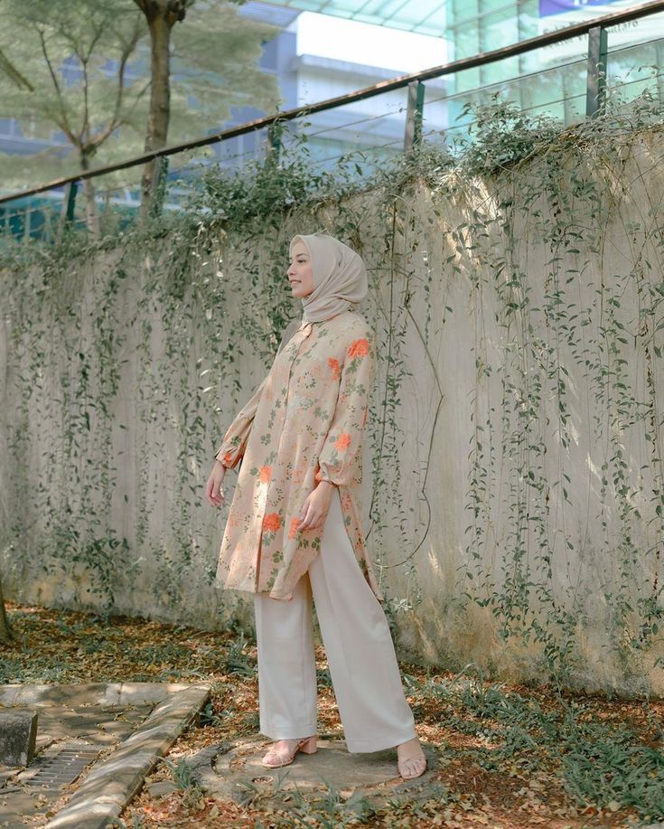 6 Model Tunik Simple Tapi Mewah, Cocok Dipakai buat Kondangan