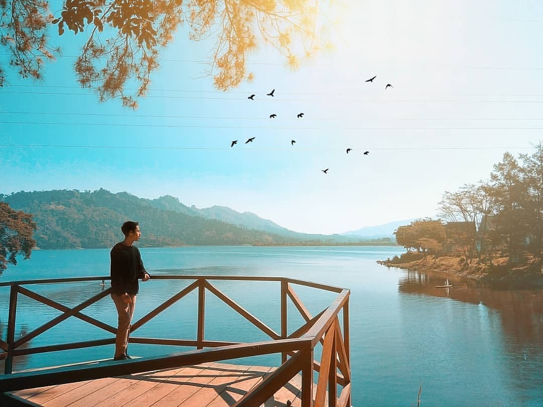 Waduk Selorejo Malang, Danau Wisata Yang Asri dan Sejuk Cuma 50 ...