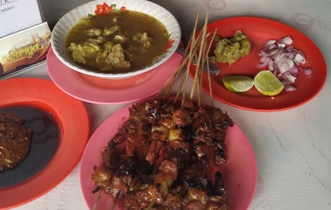 Warung Sate Cak Jumadi Jember: Kuliner Legendaris Cocok untuk Warnai ...