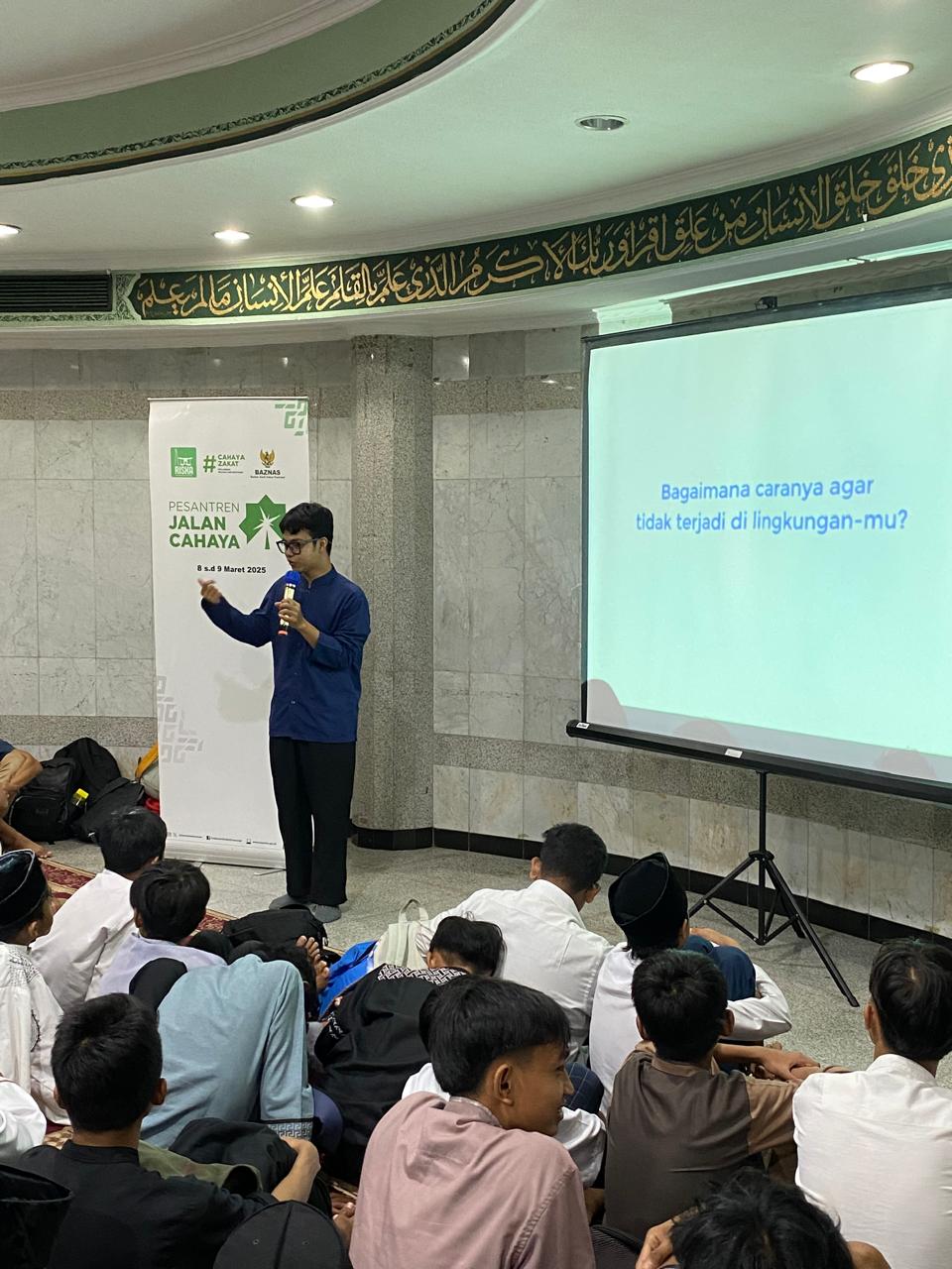 ‘Buddy Pekerti’ dan ‘Noor’ Sambangi Masjid Sunda Kelapa - Tugu Jatim ID